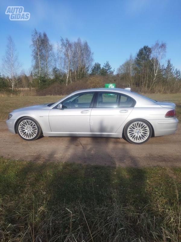 Pelēks BMW 745 2005 Viļņa, ar dzinēja tilpumu 4.40 L un nobraukumu 267 tūkst. km par 2000 €, foto 8 vietnē AUTOMOTO.COM.LV