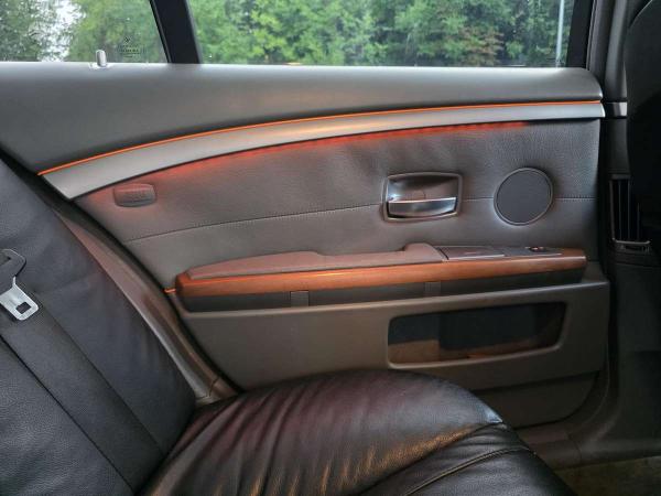 Grey BMW 745 2005 in Kaunas, with an engine capacity of 4.42 L and mileage of 423 thousand km for 3800 €, photo 10 on AUTOMOTO.COM.LV