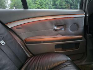 Grey BMW 745 2005 in Kaunas, with an engine capacity of 4.42 L and mileage of 423 thousand km for 3800 €, photo 10 on AUTOMOTO.COM.LV