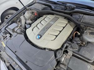 Grey BMW 745 2005 in Kaunas, with an engine capacity of 4.42 L and mileage of 423 thousand km for 3800 €, photo 17 on AUTOMOTO.COM.LV