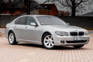 Серый БМВ 745 2006 в Елгава, объемом двигателя 4.50 л и пробегом 329 тыс. км за 5900 €, фото 3 на AUTOMOTO.COM.LV