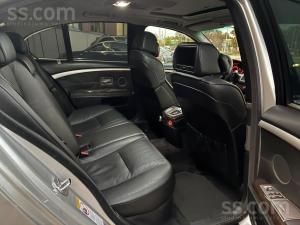 Grey BMW 745 2006 in Riga, with an engine capacity of 4.50 L and mileage of 362 thousand km for 6200 €, photo 7 on AUTOMOTO.COM.LV
