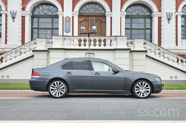 BMW 745 2007 Jelgava vietnē Pelēks BMW 745 2007 Jelgava, ar dzinēja tilpumu 4.40 L un nobraukumu 317 tūkst. km par 3690 €, foto 5 vietnē AUTOMOTO.COM.LV