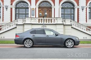 Pelēks BMW 745 2007 Jelgava, ar dzinēja tilpumu 4.40 L un nobraukumu 317 tūkst. km par 3690 €, foto 5 vietnē AUTOMOTO.COM.LV