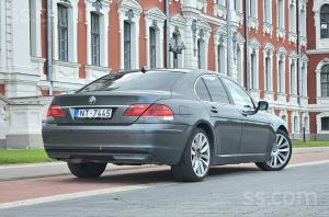 Pelēks BMW 745 2007 Jelgava, ar dzinēja tilpumu 4.40 L un nobraukumu 317 tūkst. km par 3690 €, foto 7 vietnē AUTOMOTO.COM.LV