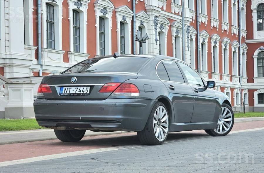 Pelēks BMW 745 2007 Jelgava, ar dzinēja tilpumu 4.40 L un nobraukumu 317 tūkst. km par 3690 €, foto 7 vietnē AUTOMOTO.COM.LV