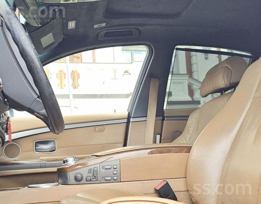 Pelēks BMW 745 2007 Jelgava, ar dzinēja tilpumu 4.40 L un nobraukumu 317 tūkst. km par 3690 €, foto 9 vietnē AUTOMOTO.COM.LV