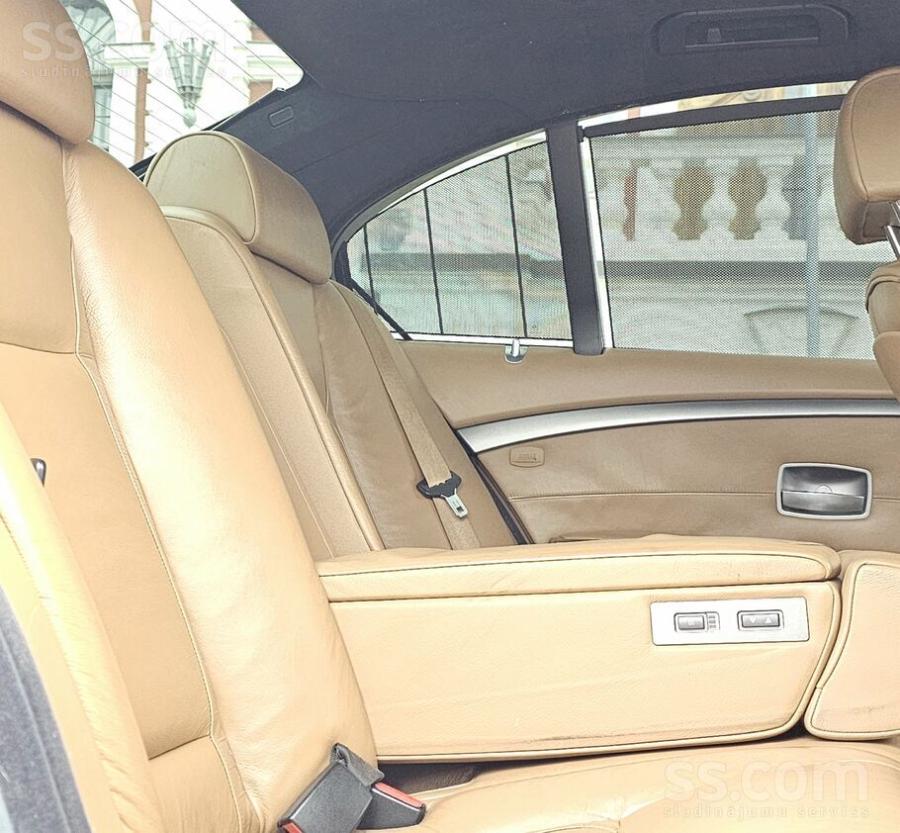 Pelēks BMW 745 2007 Jelgava, ar dzinēja tilpumu 4.40 L un nobraukumu 317 tūkst. km par 3690 €, foto 12 vietnē AUTOMOTO.COM.LV