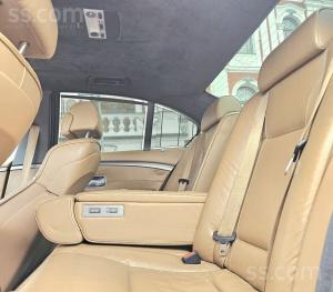 Pelēks BMW 745 2007 Jelgava, ar dzinēja tilpumu 4.40 L un nobraukumu 317 tūkst. km par 3690 €, foto 13 vietnē AUTOMOTO.COM.LV