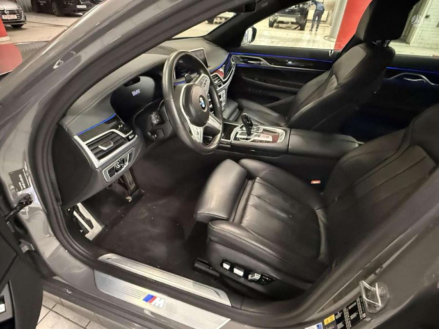 Pelēks BMW 745 2019 Viļņa, ar dzinēja tilpumu 3.00 L un nobraukumu 157 tūkst. km par 45500 €, foto 7 vietnē AUTOMOTO.COM.LV