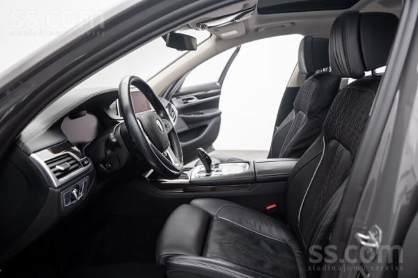 Серый БМВ 745 2019 в Рига, объемом двигателя 3.00 л и пробегом 133 тыс. км за 38900 €, фото 8 на AUTOMOTO.COM.LV