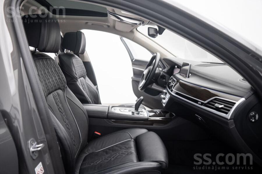 Pelēks BMW 745 2019 Rīga, ar dzinēja tilpumu 3.00 L un nobraukumu 133 tūkst. km par 38900 €, foto 12 vietnē AUTOMOTO.COM.LV