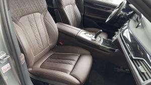 Grey BMW 745 2019 in Marijampole, with an engine capacity of 3.00 L and mileage of 146 thousand km for 41999 €, photo 18 on AUTOMOTO.COM.LV