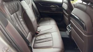 Grey BMW 745 2019 in Marijampole, with an engine capacity of 3.00 L and mileage of 146 thousand km for 41999 €, photo 20 on AUTOMOTO.COM.LV