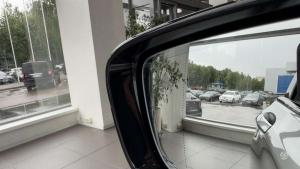 Grey BMW 745 2019 in Marijampole, with an engine capacity of 3.00 L and mileage of 146 thousand km for 41999 €, photo 27 on AUTOMOTO.COM.LV