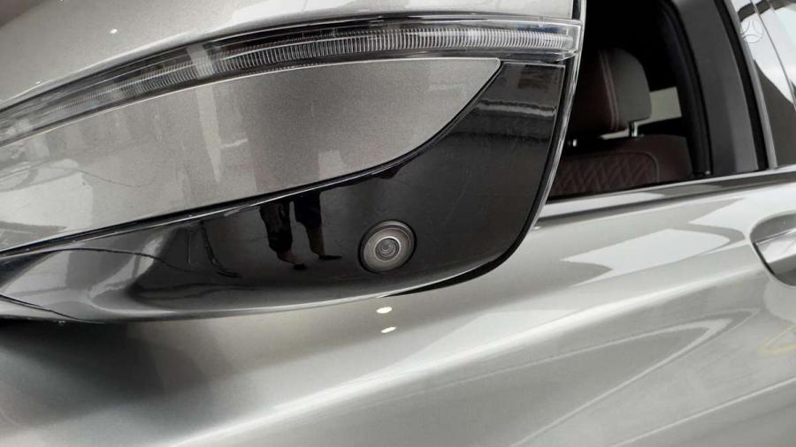 Grey BMW 745 2019 in Marijampole, with an engine capacity of 3.00 L and mileage of 146 thousand km for 41999 €, photo 30 on AUTOMOTO.COM.LV
