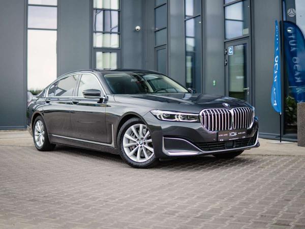 Grey BMW 745 2020 in Kaunas, with an engine capacity of 3.00 L and mileage of 182 thousand km for 34450 €, photo 1 on AUTOMOTO.COM.LV