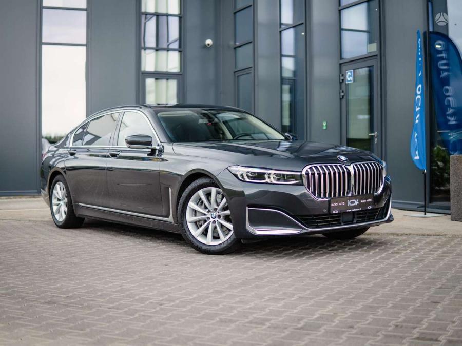Pelēks BMW 745 2020 Kauņa, ar dzinēja tilpumu 3.00 L un nobraukumu 182 tūkst. km par 34450 €, foto 1 vietnē AUTOMOTO.COM.LV