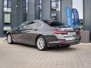 Pelēks BMW 745 2020 Kauņa, ar dzinēja tilpumu 3.00 L un nobraukumu 182 tūkst. km par 34450 €, foto 10 vietnē AUTOMOTO.COM.LV