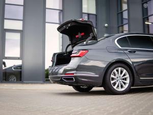 Pelēks BMW 745 2020 Kauņa, ar dzinēja tilpumu 3.00 L un nobraukumu 182 tūkst. km par 34450 €, foto 15 vietnē AUTOMOTO.COM.LV