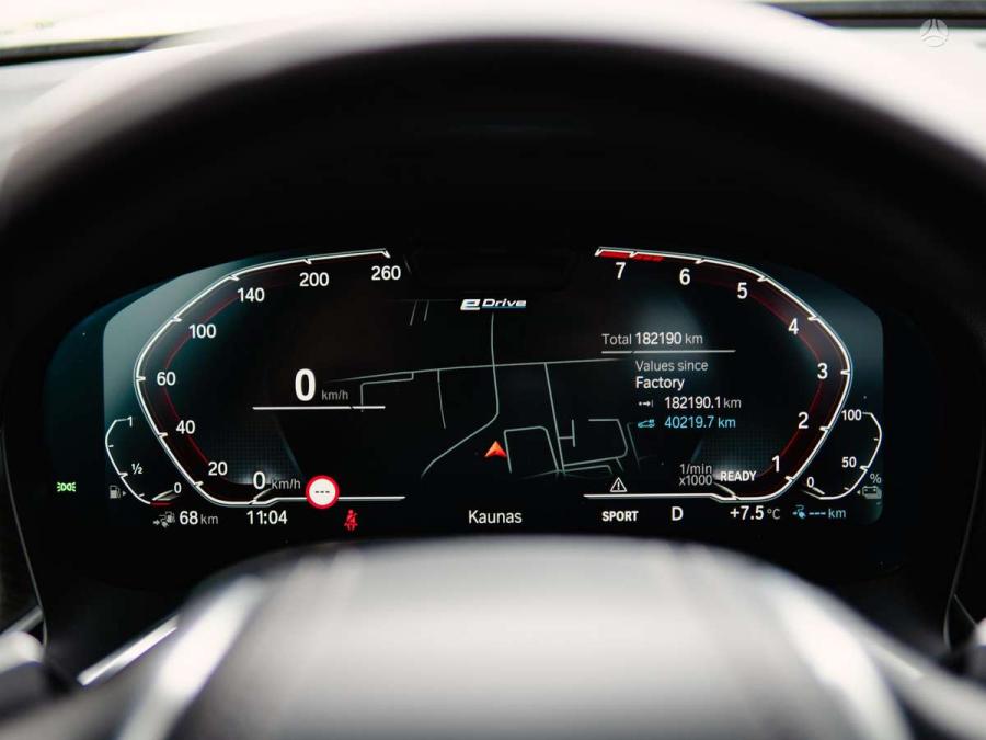 Pelēks BMW 745 2020 Kauņa, ar dzinēja tilpumu 3.00 L un nobraukumu 182 tūkst. km par 34450 €, foto 26 vietnē AUTOMOTO.COM.LV