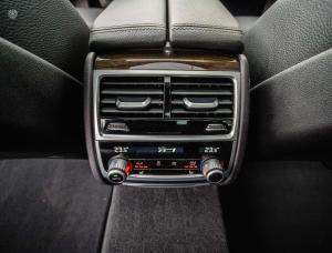 Pelēks BMW 745 2020 Kauņa, ar dzinēja tilpumu 3.00 L un nobraukumu 182 tūkst. km par 34450 €, foto 36 vietnē AUTOMOTO.COM.LV