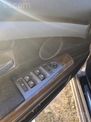 BMW 745 2002 in Riga, with an engine capacity of 4.40 L and mileage of 295 thousand km for 3100 €, photo 4 on AUTOMOTO.COM.LV