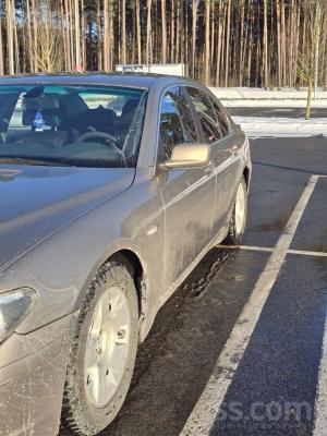 BMW 745 2002 in Riga, with an engine capacity of 4.40 L and mileage of 295 thousand km for 3100 €, photo 19 on AUTOMOTO.COM.LV