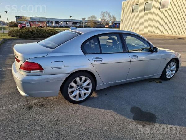 BMW 745 2003 in Riga, with an engine capacity of 4.40 L and mileage of 249 thousand km for 5500 €, photo 4 on AUTOMOTO.COM.LV