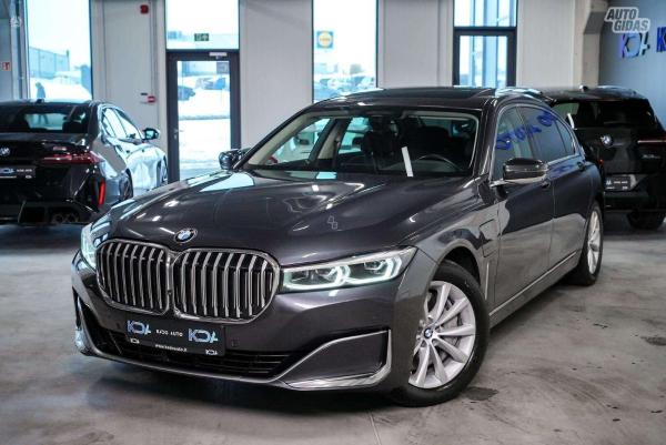 BMW 745 2020 in Marijampole, with an engine capacity of 3.00 L and mileage of 182 thousand km for 38450 €, photo 5 on AUTOMOTO.COM.LV