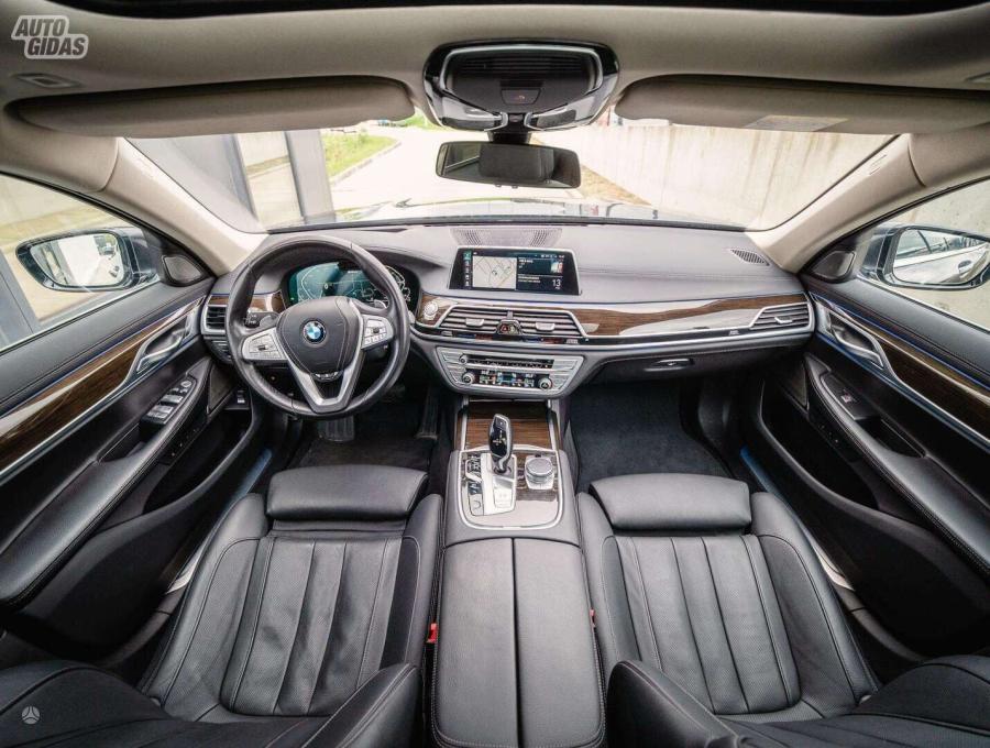 BMW 745 2020 in Marijampole, with an engine capacity of 3.00 L and mileage of 182 thousand km for 35950 €, photo 17 on AUTOMOTO.COM.LV