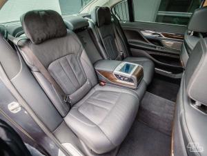 BMW 745 2020 in Marijampole, with an engine capacity of 3.00 L and mileage of 182 thousand km for 35950 €, photo 33 on AUTOMOTO.COM.LV
