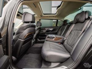 BMW 745 2020 in Marijampole, with an engine capacity of 3.00 L and mileage of 182 thousand km for 35950 €, photo 34 on AUTOMOTO.COM.LV
