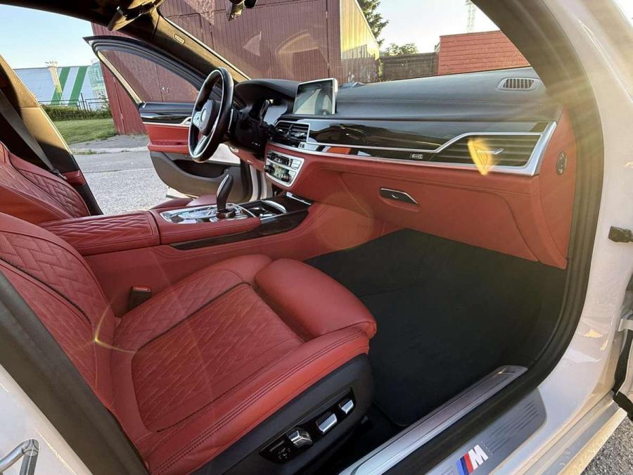 Balts BMW 745 2021 Klaipėda, ar dzinēja tilpumu 3.00 L un nobraukumu 142 tūkst. km par 45000 €, foto 21 vietnē AUTOMOTO.COM.LV
