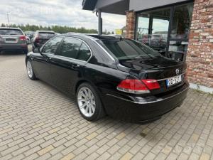 Black BMW 750 2007 in Talsi, with an engine capacity of 5.00 L and mileage of 164 thousand km for 6497 €, photo 2 on AUTOMOTO.COM.LV