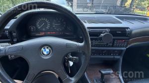 Black BMW 750 1989 in Limbazi, with an engine capacity of 5.00 L and mileage of 247 thousand km for 12800 €, photo 12 on AUTOMOTO.COM.LV