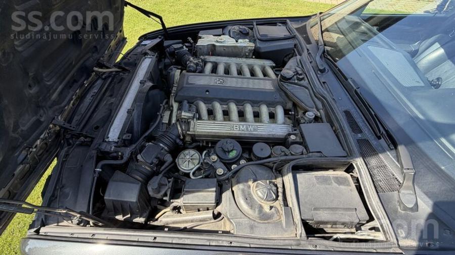 Black BMW 750 1989 in Limbazi, with an engine capacity of 5.00 L and mileage of 247 thousand km for 12800 €, photo 20 on AUTOMOTO.COM.LV