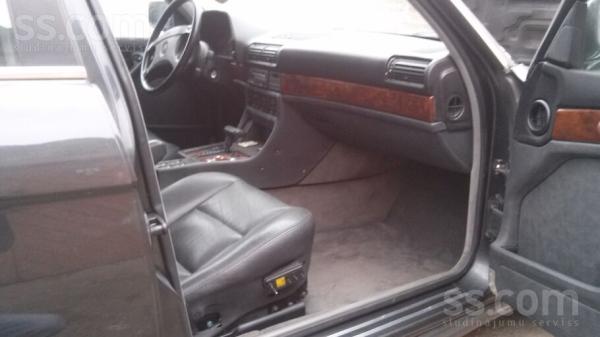 Melns BMW 750 1990 Rīga, ar dzinēja tilpumu 5.00 L un nobraukumu 192 tūkst. km par 10000 €, foto 9 vietnē AUTOMOTO.COM.LV