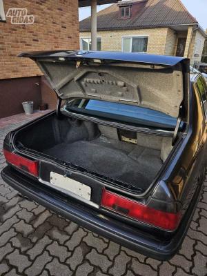 Melns BMW 750 1991 Viļņa, ar dzinēja tilpumu 5.00 L un nobraukumu 320 tūkst. km par 6100 €, foto 9 vietnē AUTOMOTO.COM.LV
