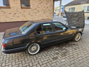 Melns BMW 750 1991 Viļņa, ar dzinēja tilpumu 5.00 L un nobraukumu 320 tūkst. km par 6100 €, foto 20 vietnē AUTOMOTO.COM.LV