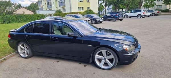 Melns BMW 750 2006 Mažeikiai, ar dzinēja tilpumu 4.80 L un nobraukumu 211 tūkst. km par 5100 €, foto 10 vietnē AUTOMOTO.COM.LV