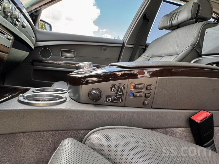 Черный БМВ 750 2007 в Елгава, объемом двигателя 4.80 л и пробегом 0 тыс. км за 8999 €, фото 20 на AUTOMOTO.COM.LV