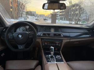 Black BMW 750 2008 in Vilnius, with an engine capacity of 5.00 L and mileage of 249 thousand km for 6000 €, photo 10 on AUTOMOTO.COM.LV