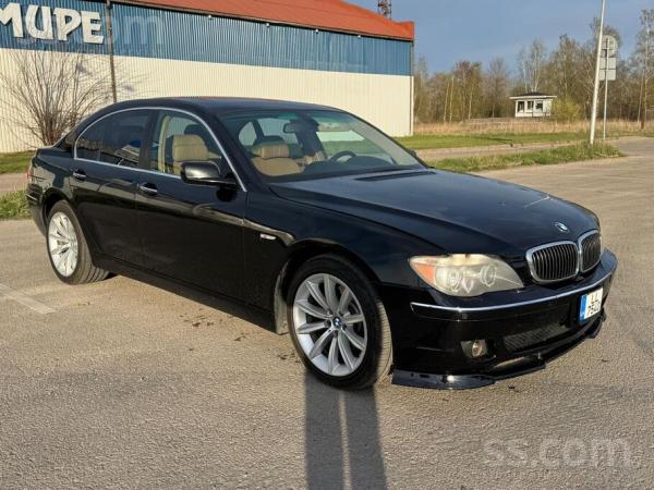 Черный БМВ 750 2008 в Екабпилс, объемом двигателя 4.80 л и пробегом 256 тыс. км за 6000 €, фото 2 на AUTOMOTO.COM.LV