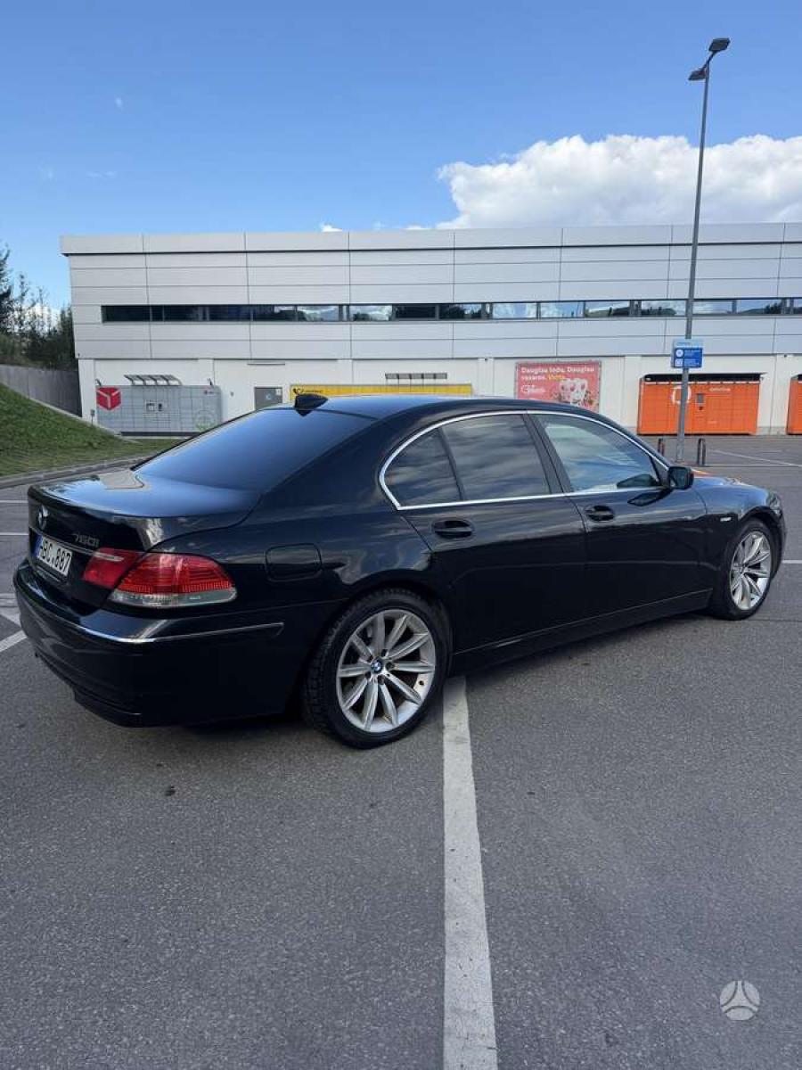 Black BMW 750 2008 in Vilnius, with an engine capacity of 4.80 L and mileage of 190 thousand km for 5700 €, photo 3 on AUTOMOTO.COM.LV