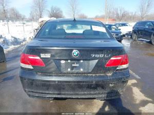 Black BMW 750 2008 in Klaipeda, with an engine capacity of 4.80 L and mileage of 171 thousand km for 4900 €, photo 6 on AUTOMOTO.COM.LV