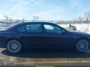Black BMW 750 2008 in Klaipeda, with an engine capacity of 4.80 L and mileage of 171 thousand km for 4900 €, photo 8 on AUTOMOTO.COM.LV