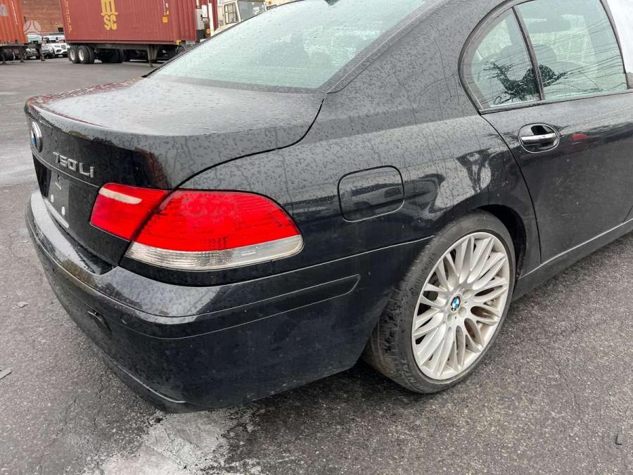 Black BMW 750 2008 in Klaipeda, with an engine capacity of 4.80 L and mileage of 171 thousand km for 4900 €, photo 20 on AUTOMOTO.COM.LV