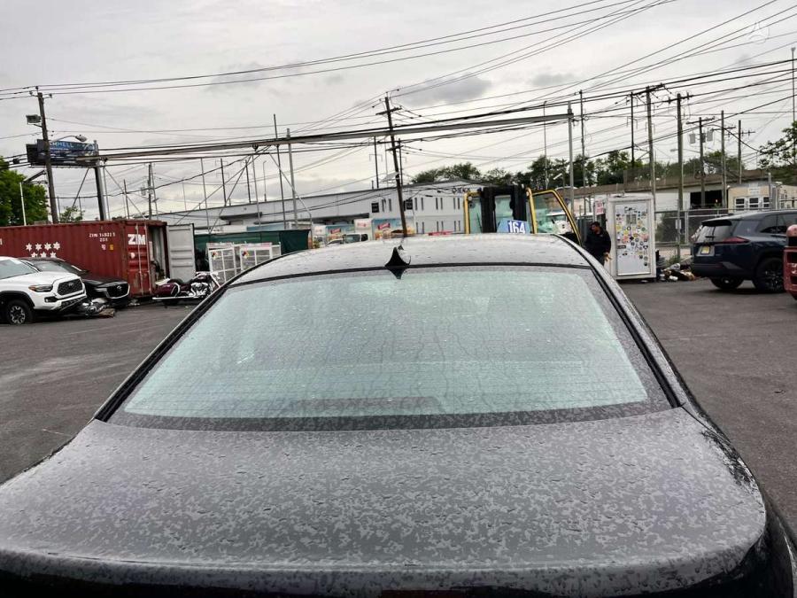 Black BMW 750 2008 in Klaipeda, with an engine capacity of 4.80 L and mileage of 171 thousand km for 4900 €, photo 23 on AUTOMOTO.COM.LV