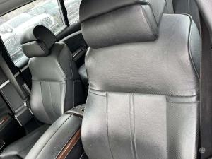 Black BMW 750 2008 in Klaipeda, with an engine capacity of 4.80 L and mileage of 171 thousand km for 4900 €, photo 26 on AUTOMOTO.COM.LV